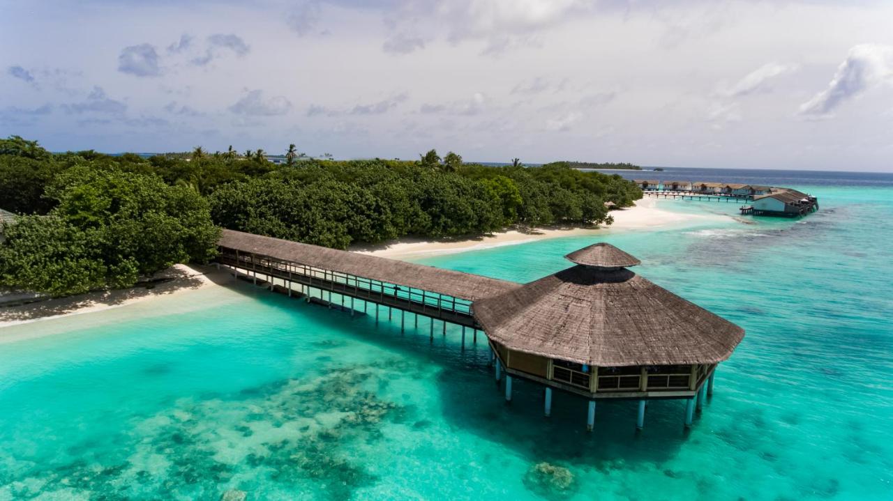 Malediven: Reethi Beach Island Resort - WeTravelEco